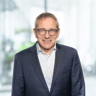 Matthias Ritzi | Moore Global